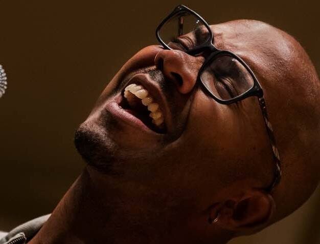 BIO – Darius de Haas